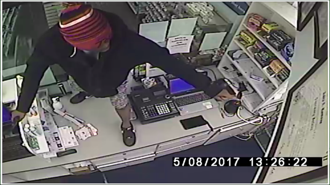 Suspect arrested in attempted pharmacy robbery | wtol.com