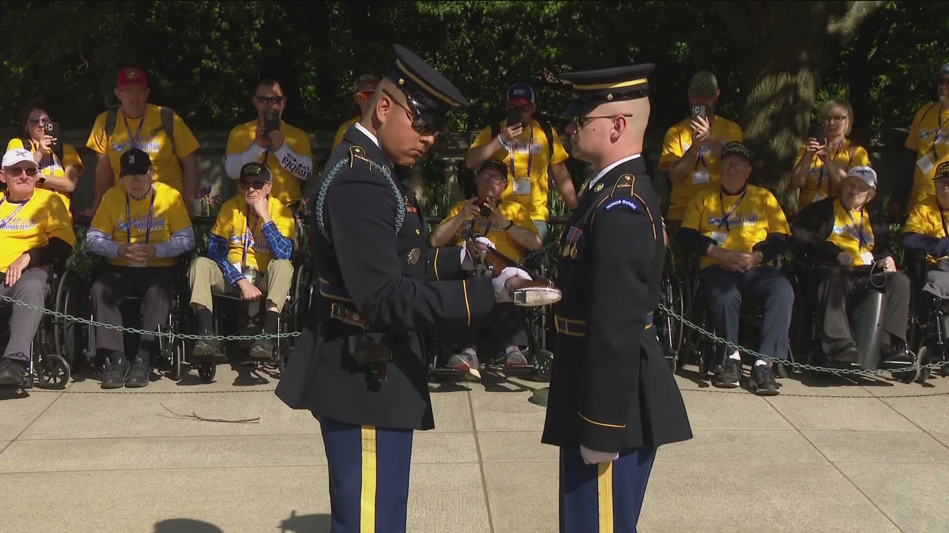 The meaning of the Tomb of the Unknown Soldier | Flag City Honor Flight ...