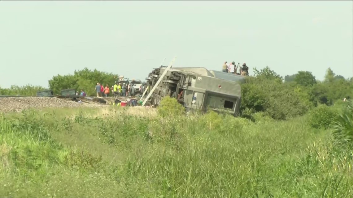Boy Scouts show what young leaders can do with first aid after Amtrak ...