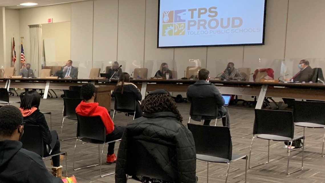Tps Board Of Education Swears In New Board Member Wtol