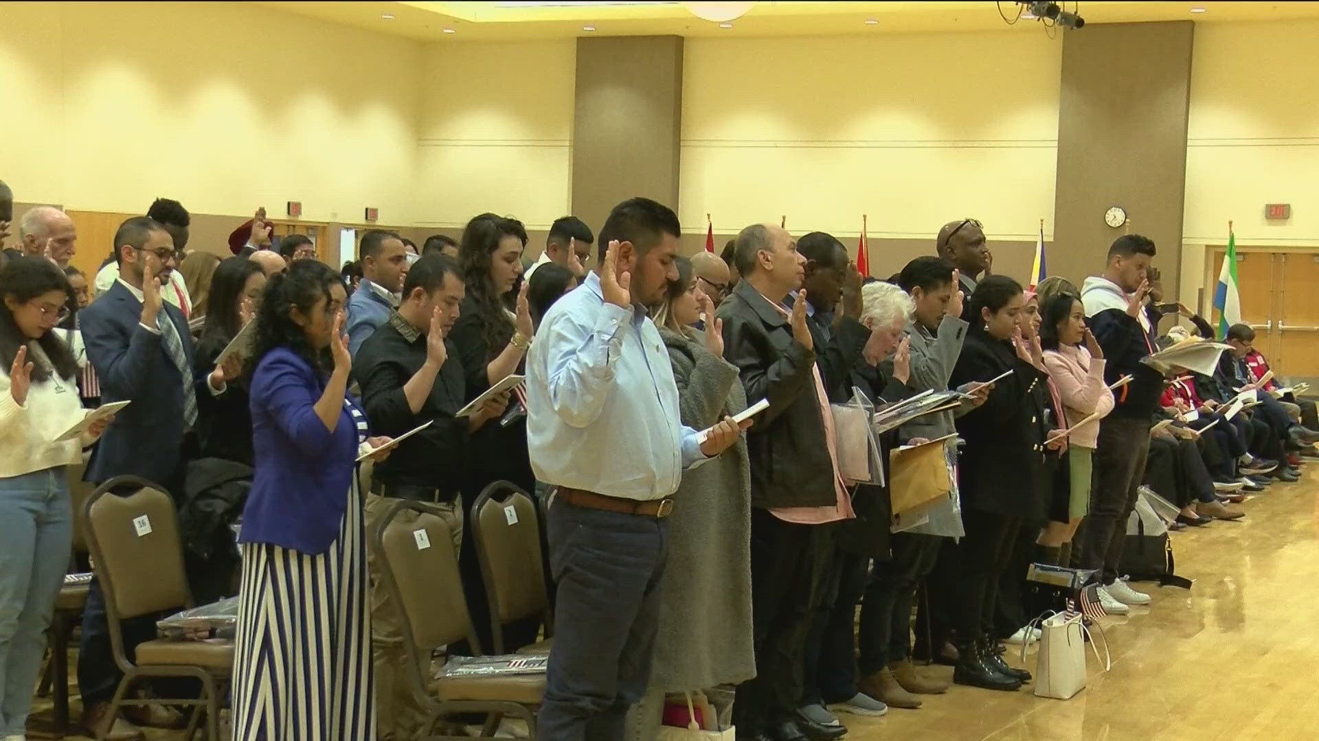 79 people naturalized as US citizens during ceremony at BGSU | wtol.com