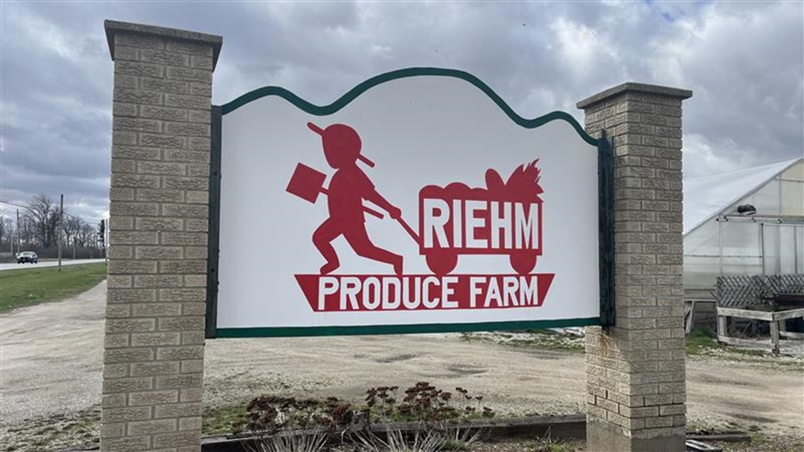 Riehm Produce Farm offering Barnyard Fun during solar eclipse | wtol.com