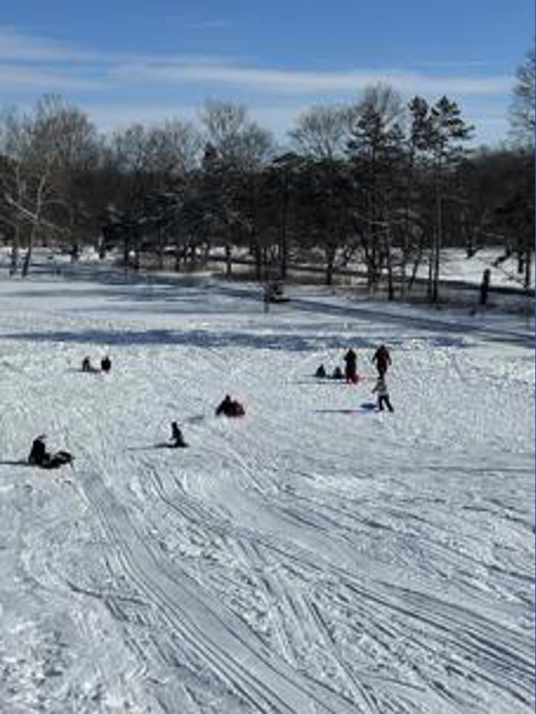 Snow day fun: families flock to Side Cut Metropark | wtol.com