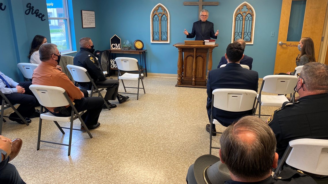 Ron Hall event about helping the homeless at Findlay City Mission ...