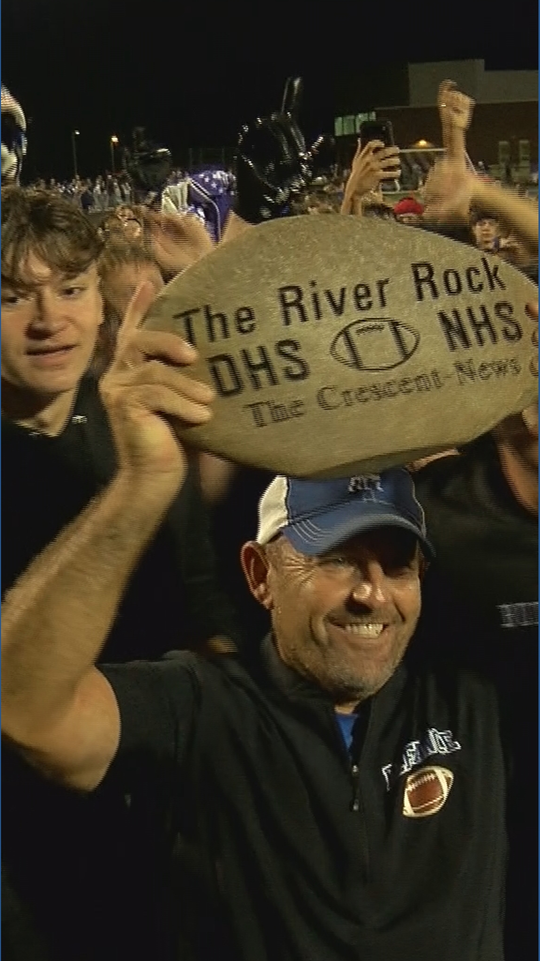 Defiance Bulldogs triumph in River Rock Rivalry thriller | wtol.com