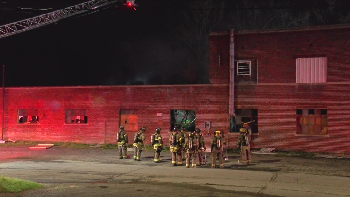 Crews investigating after fire breaks out in south Toledo vacant ...