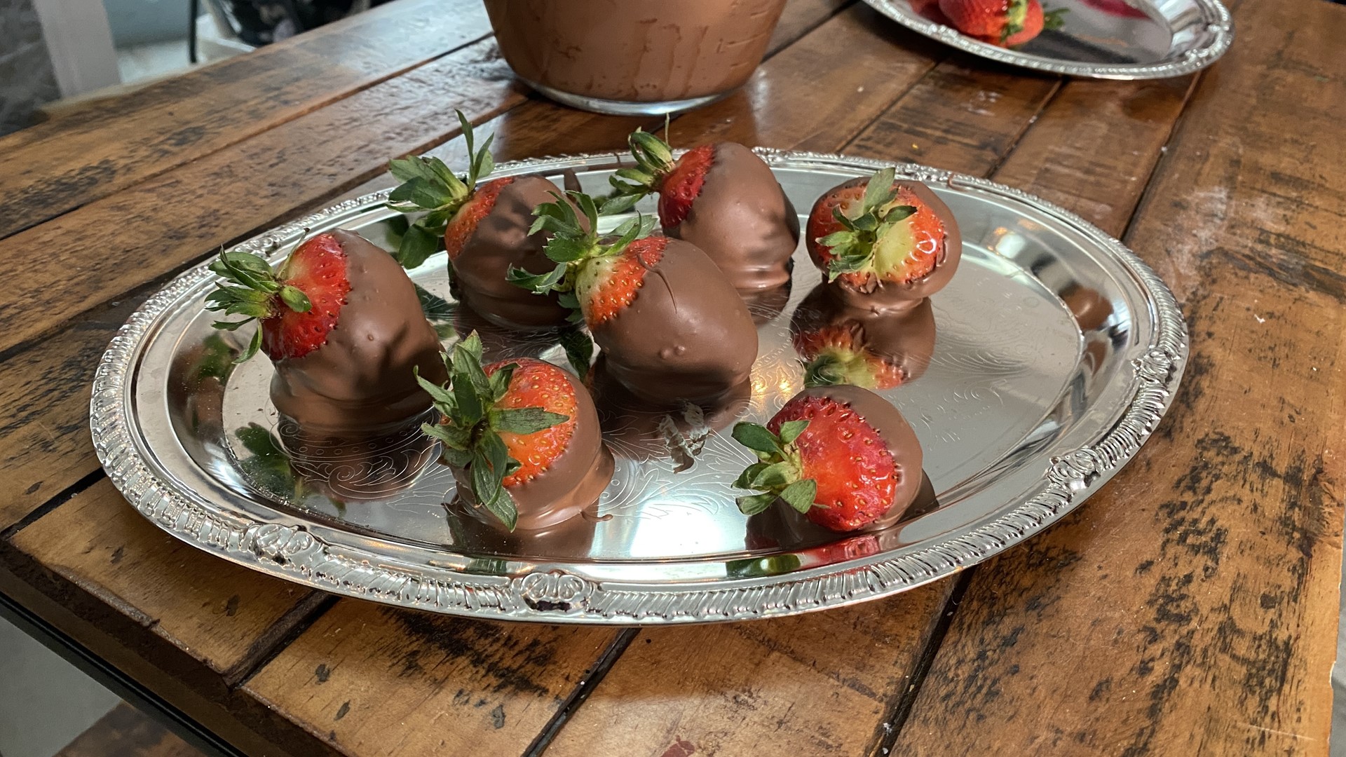 Strawberries available for Valentine's Day at Tiffin boutique | wtol.com