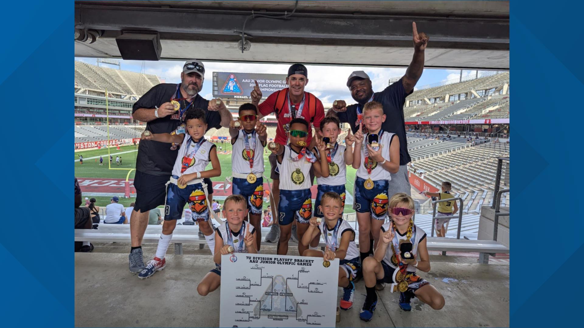 Toledo youth flag football team wins gold at Junior Olympics | wtol.com