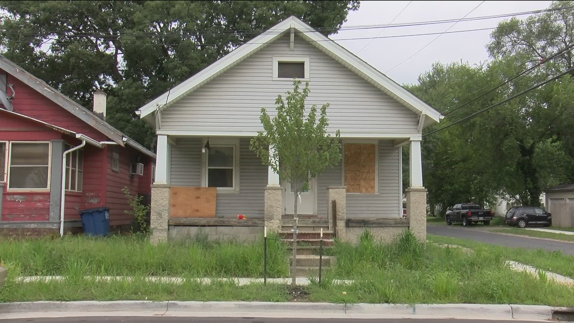 Teamsters Local 283 members on a 24-hour strike in Detroit | wtol.com