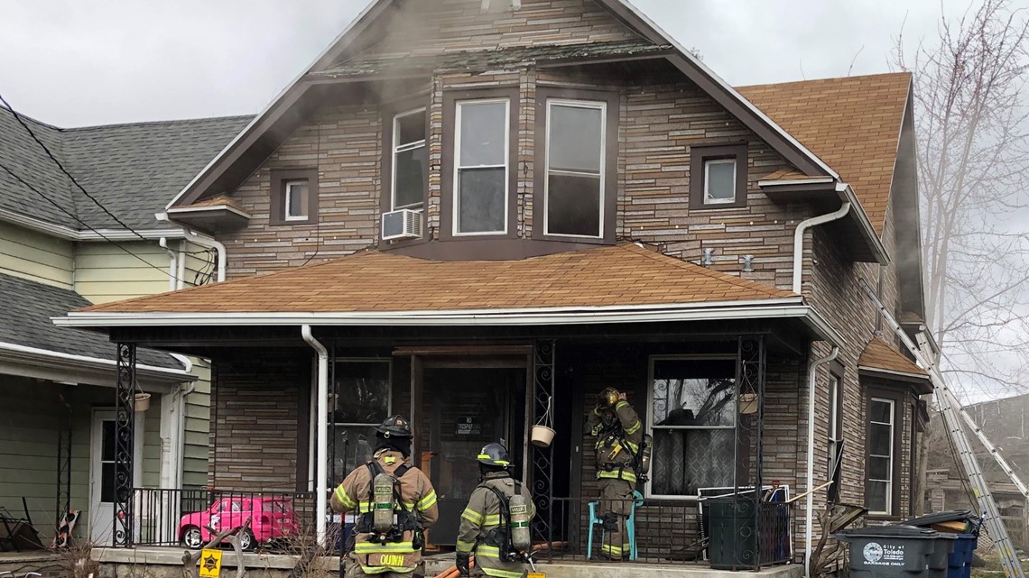 2 adults, 3 children and a dog rescued from south Toledo fire | wtol.com