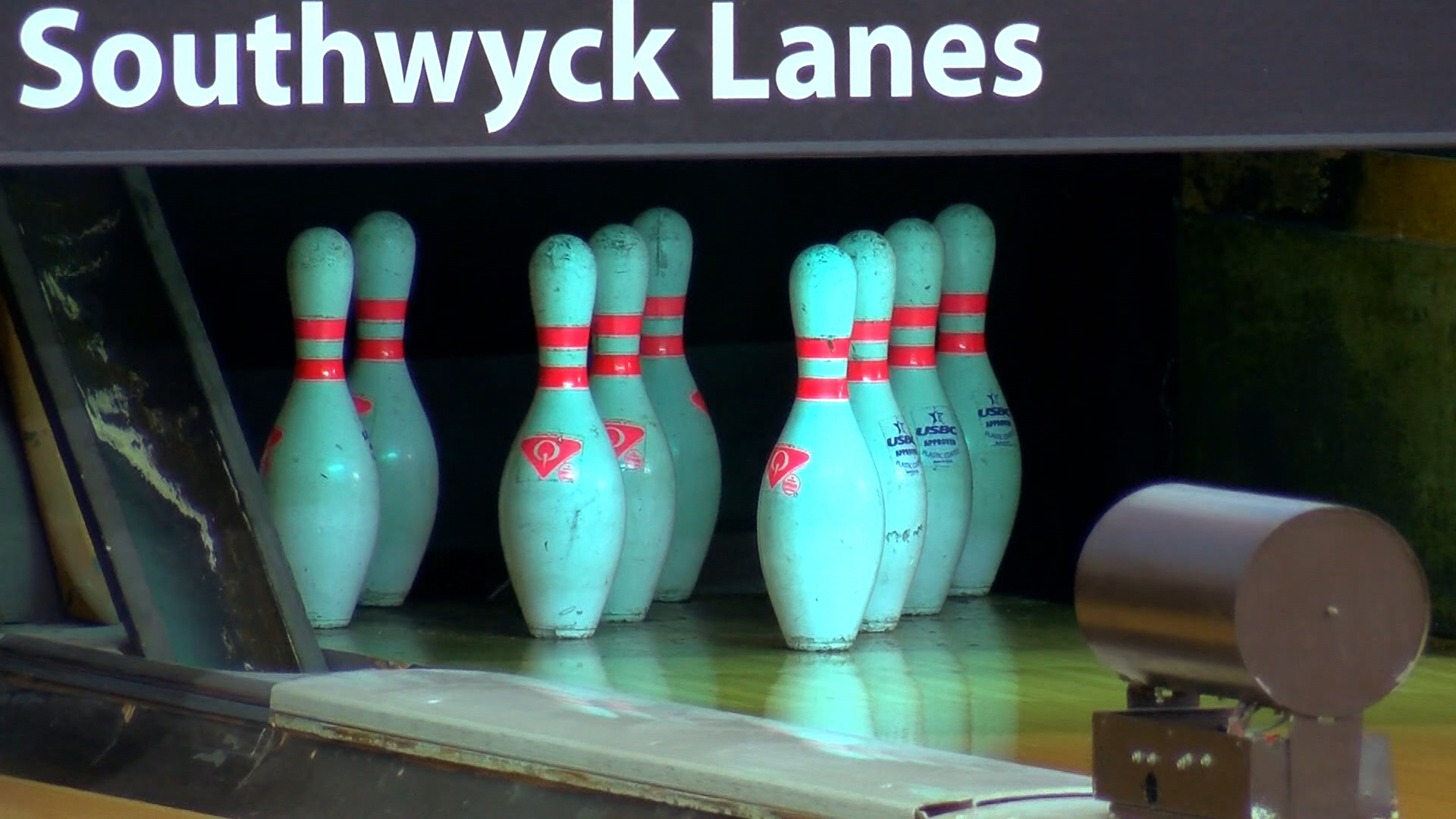 Southwyck Lanes soon opening as Incredibowl Entertainment | wtol.com