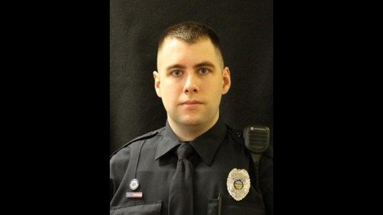 Findlay police officer goes the extra mile in Facebook video | wtol.com