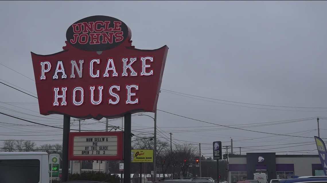 Uncle John's owner offers new details on move of iconic restaurant ...