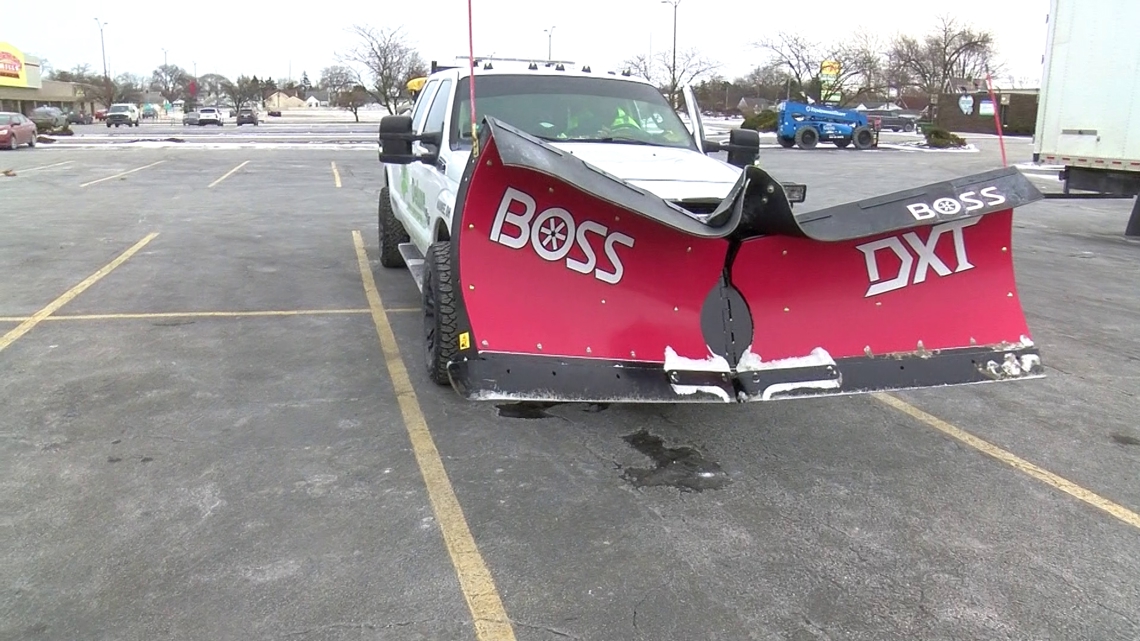 Northwest Ohio plow crews get ready for biggest snow event in years ...