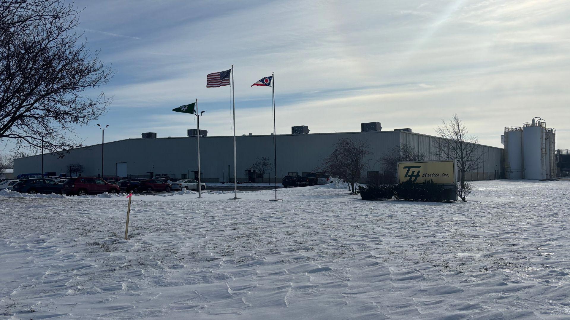 Crews respond to call for industrial accident at Bowling Green ...