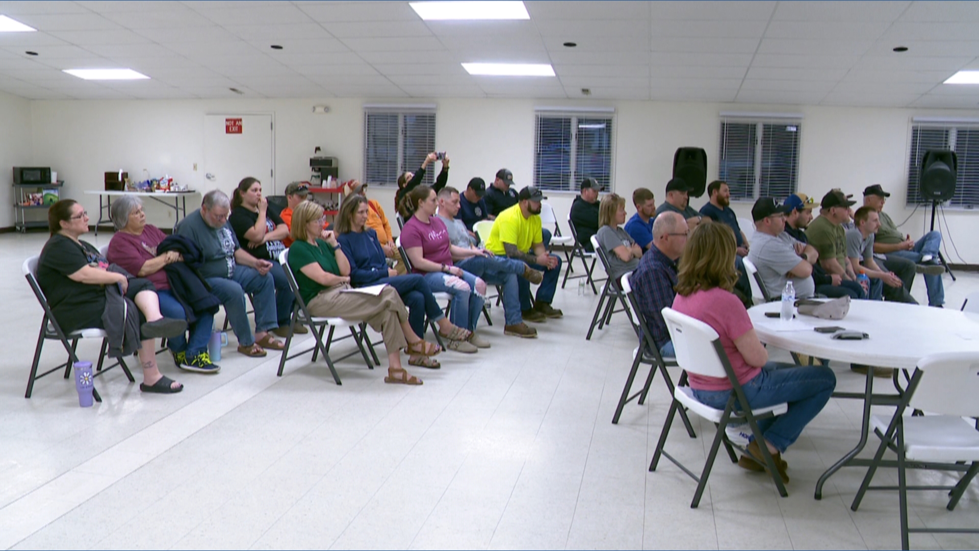 Pioneer firefighters walk out after dispute with mayor over leadership ...
