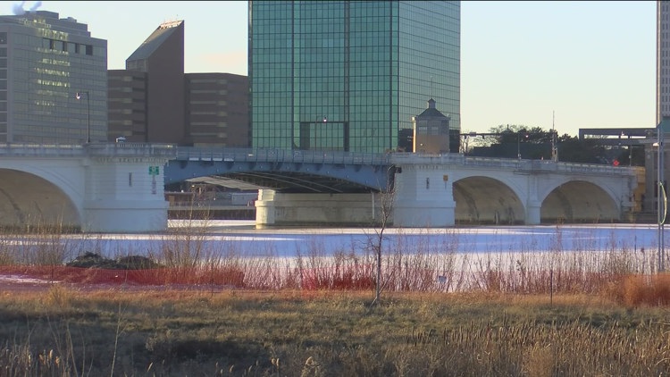 UPDATE: MLK Bridge work won't extend into Wednesday | wtol.com