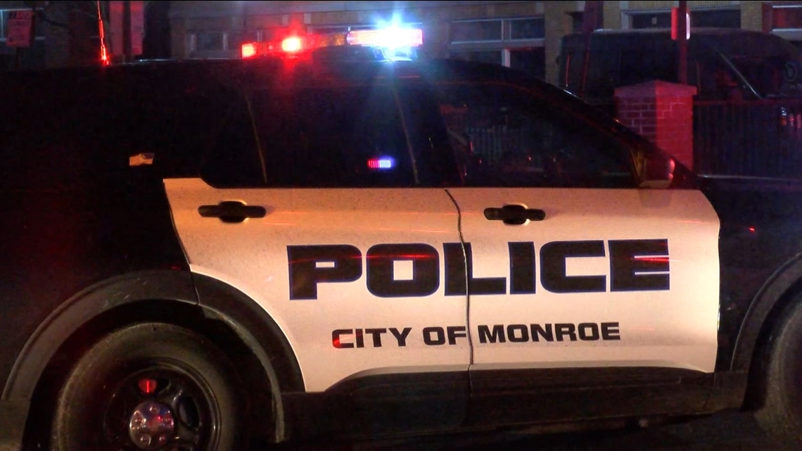 Monroe authorities respond to single-car crash on I-75 | wtol.com