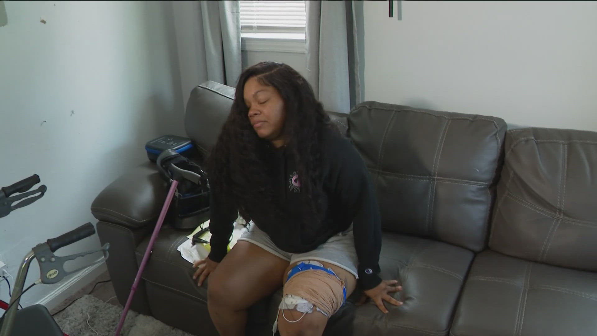 Toledo woman sues UTMC after surgeon operates on the wrong leg | wtol.com