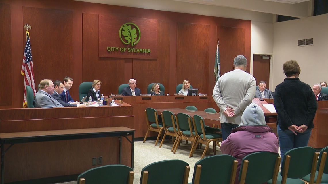 Singer-songwriter Pat Dailey, famous in Put-in-Bay, dies at 83 | wtol.com