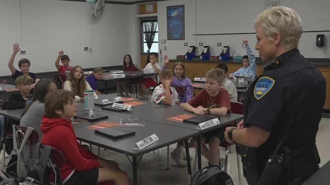 Oregon schools resource officer receives award for impact on kids | wtol.com