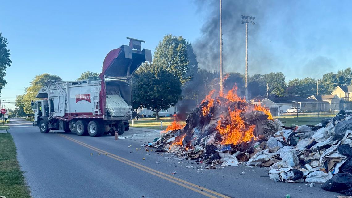 Trash inside garbage truck catches fire in Tiffin | wtol.com