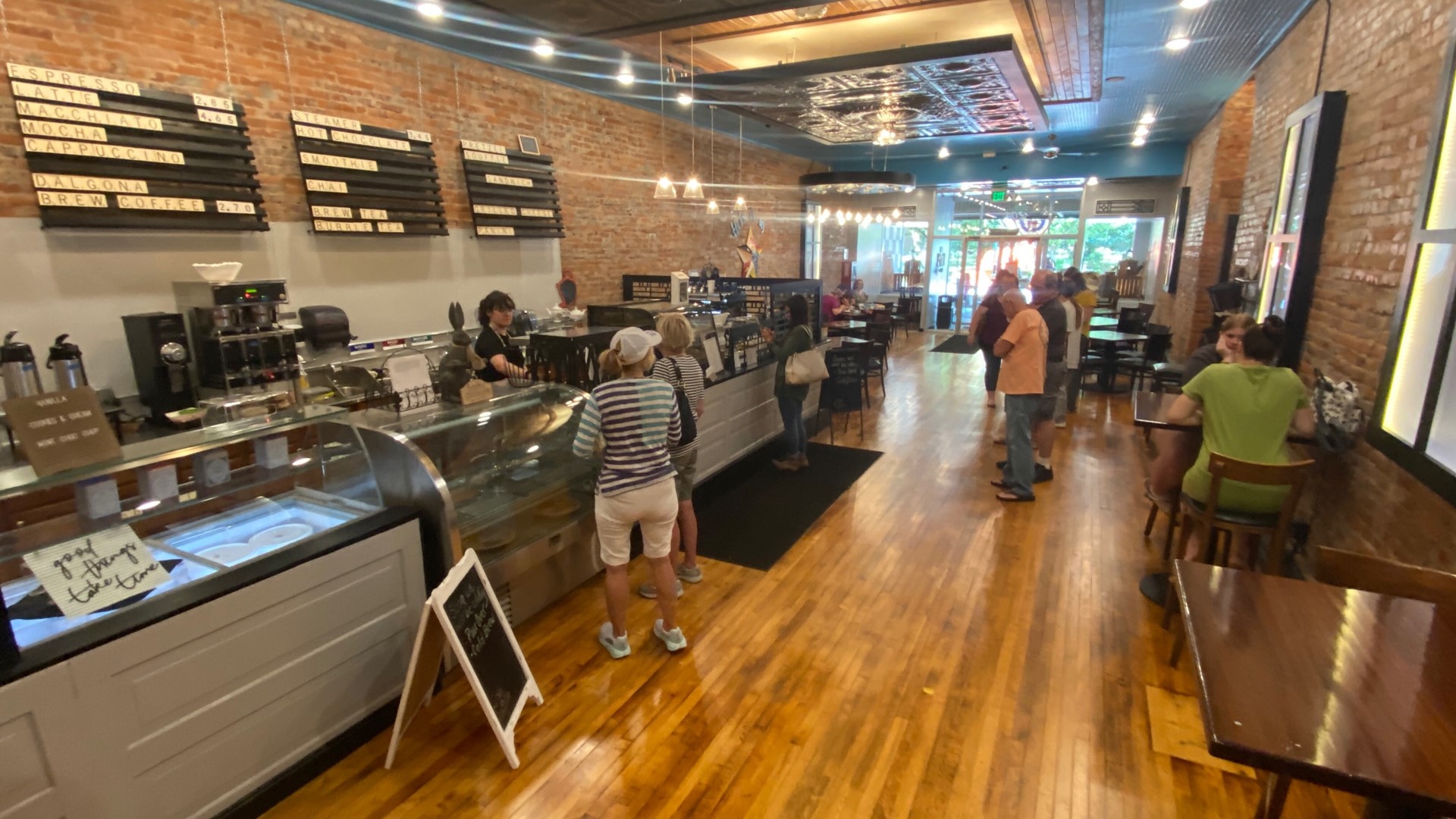Coffee house contributes to Fostoria's small business boom | wtol.com