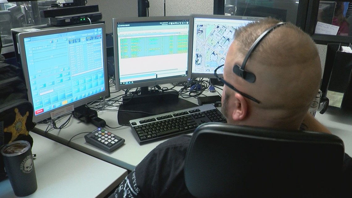 A look inside Lucas County 911 dispatch | wtol.com