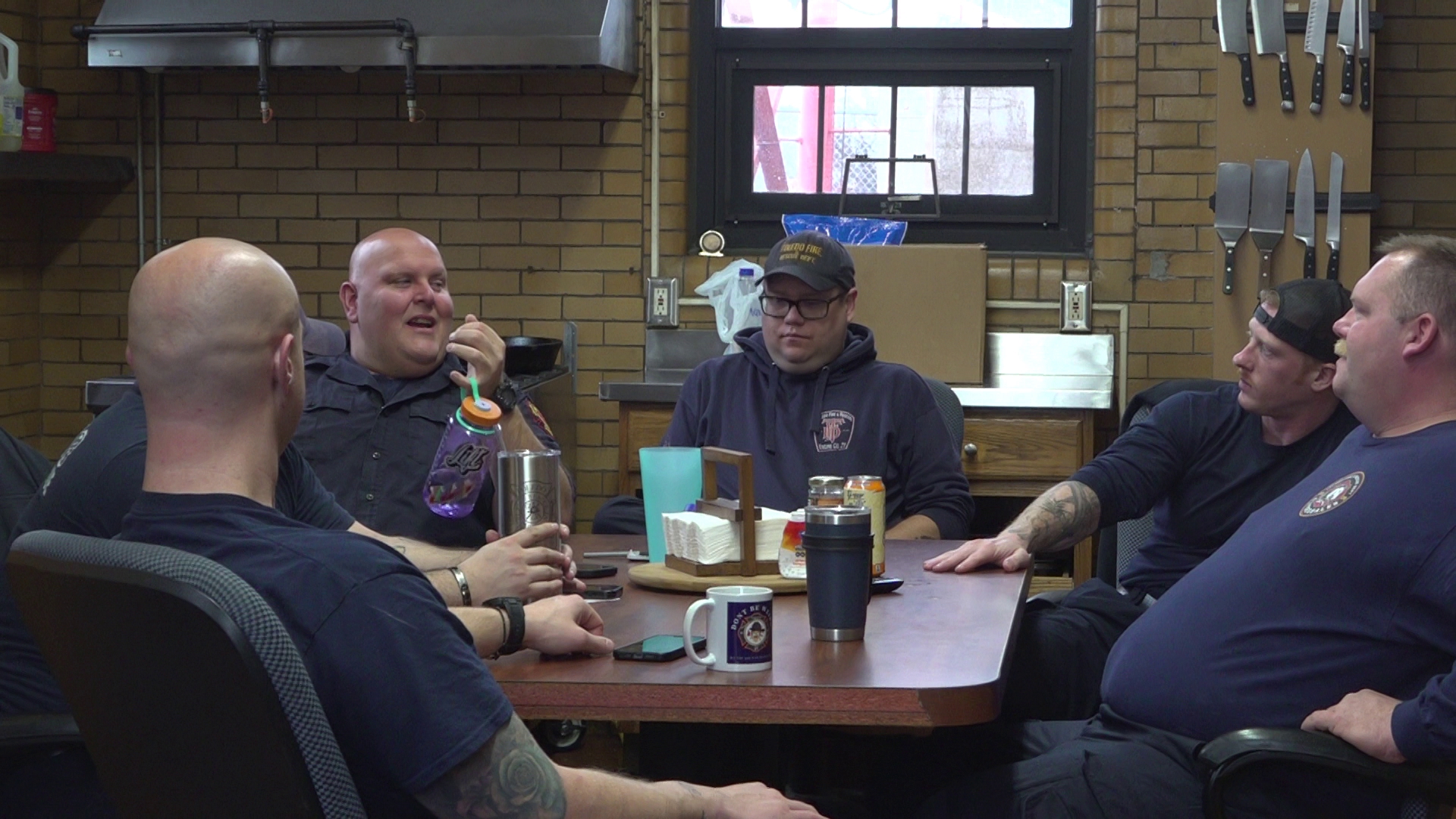 Toledo firefighters spend Christmas with 'second family' at the station ...
