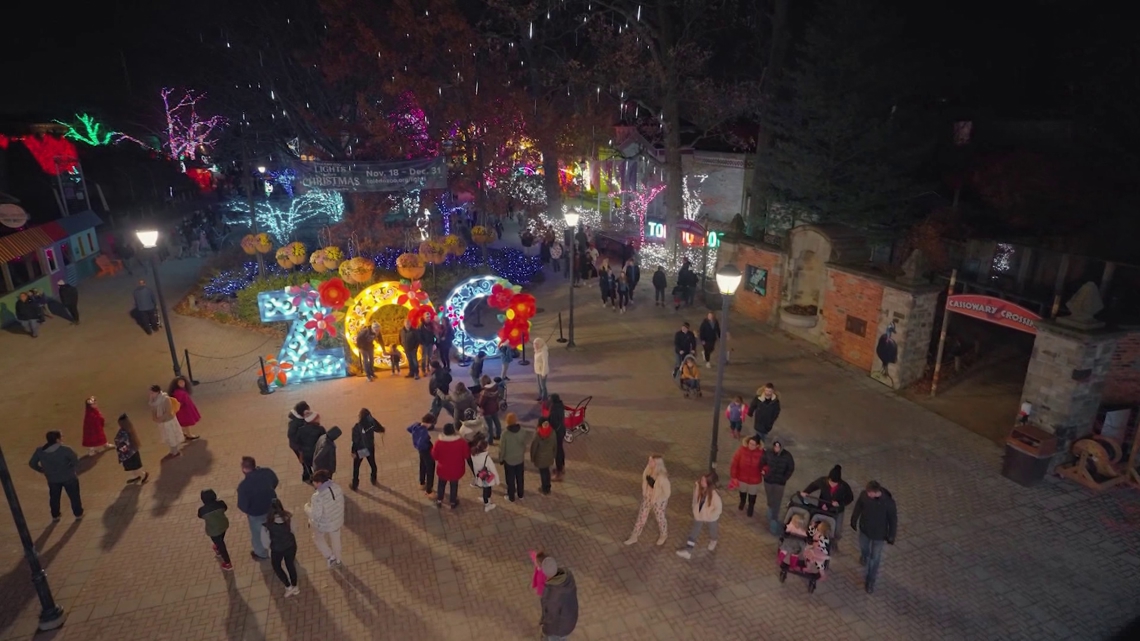 Toledo Zoo to extend Lights Before Christmas display | wtol.com