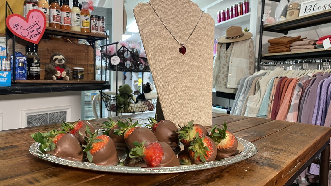 Strawberries available for Valentine's Day at Tiffin boutique | wtol.com