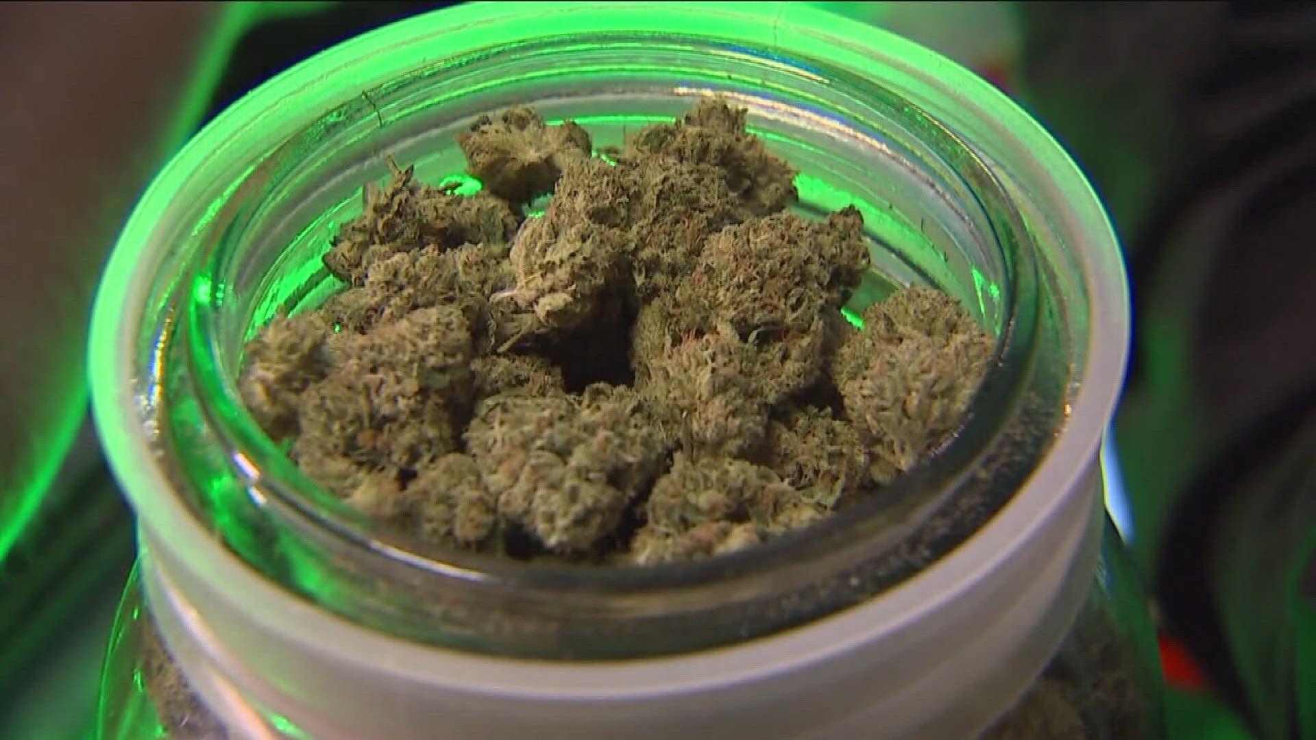Michigan lawmakers propose tax increase on marijuana wholesalers | wtol.com