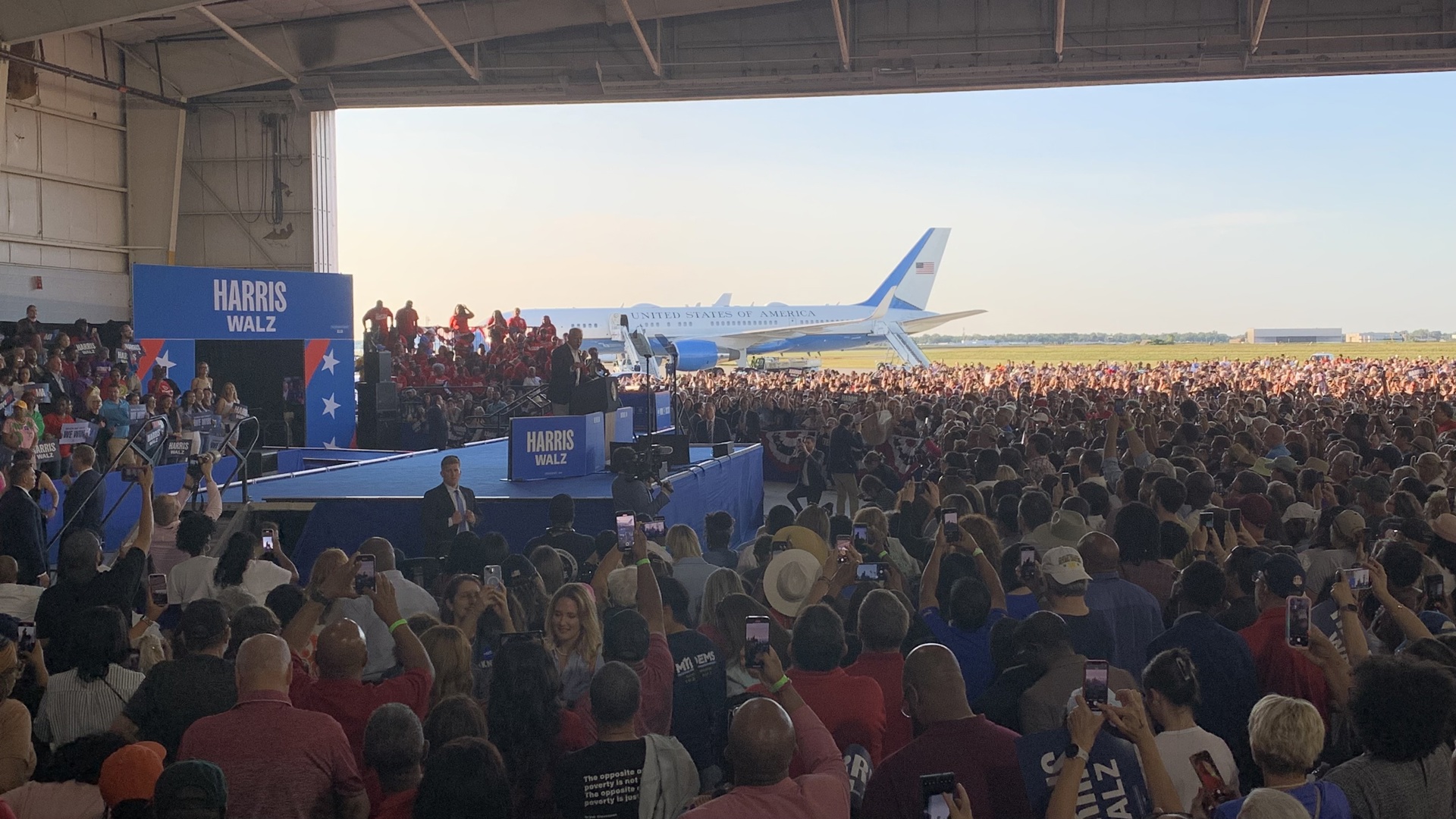 Live updates Kamala Harris Detroit Michigan campaign rally | wtol.com