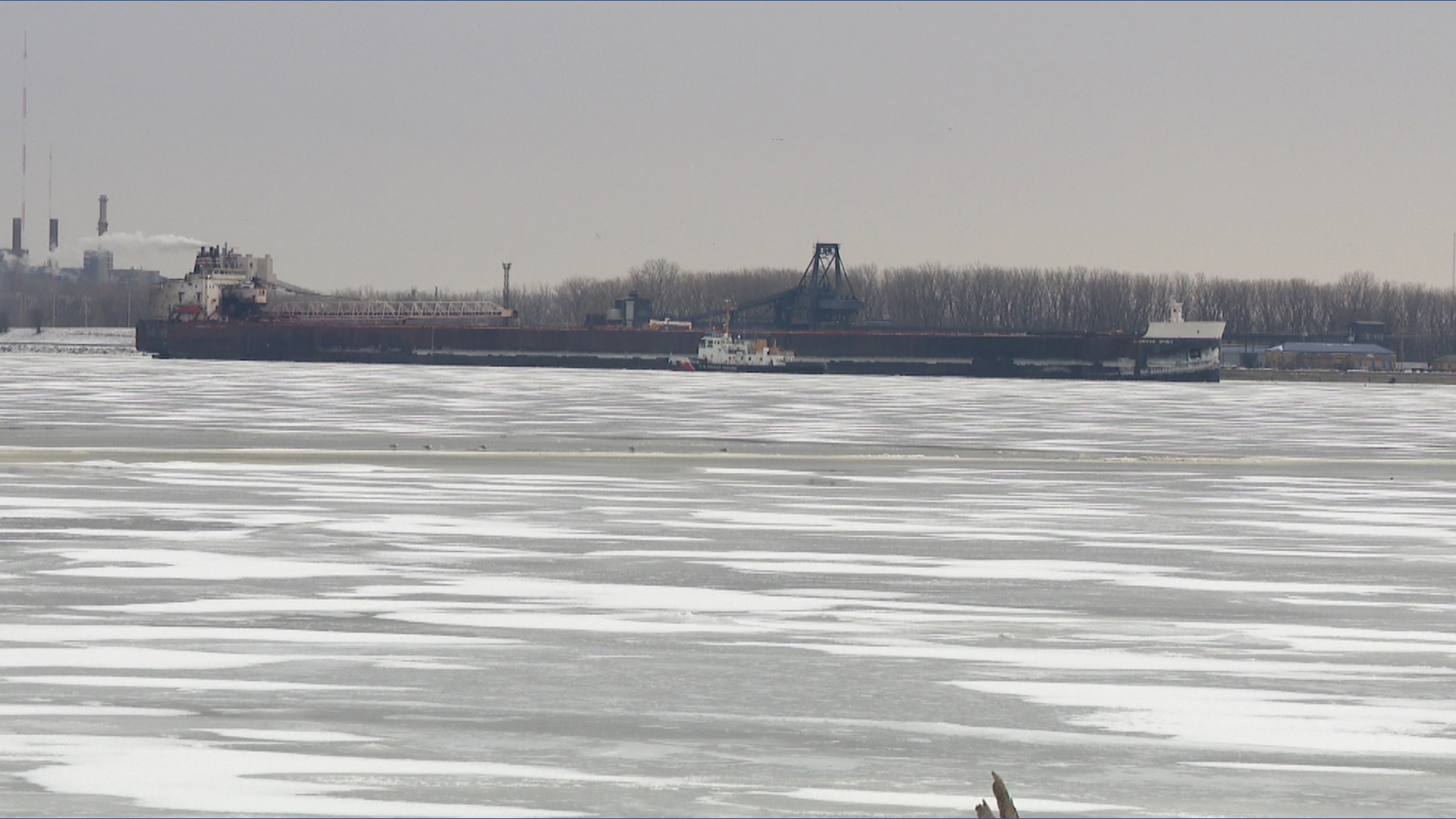 Coast Guard ice cutter escorts freighter through Lake Erie | wtol.com