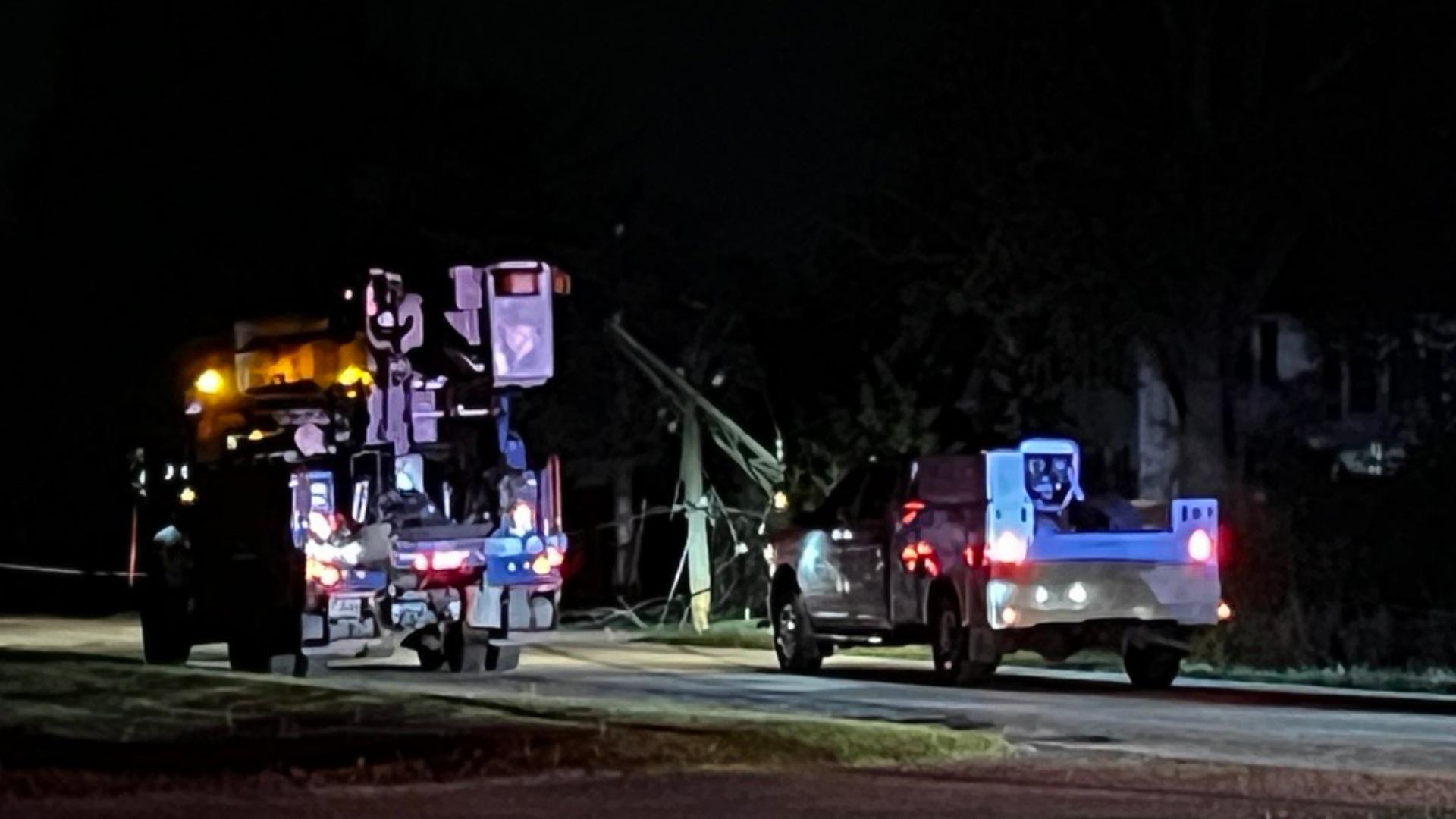Monroe Co. crash kills one, injures another early Friday. | wtol.com