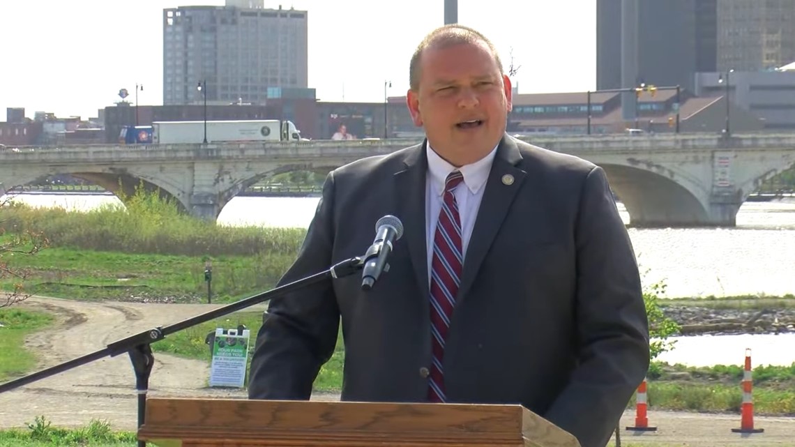 Group pushing for Toledo mayors to have three-term limit | wtol.com