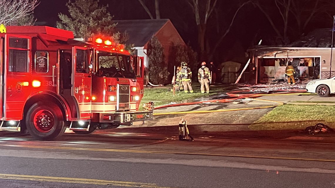 Crews contain house fire Friday night in Perrysburg | wtol.com