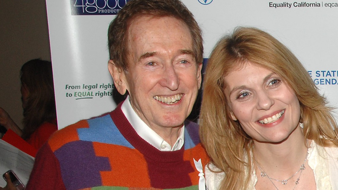 Bob McGrath, 'Sesame Street' original cast member, dies at 90 | wtol.com
