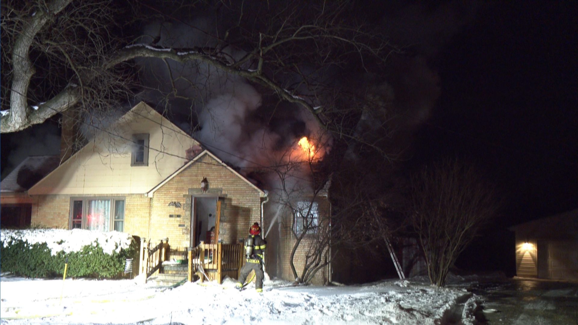 No injuries after Maumee home suffers major damage in overnight fire ...