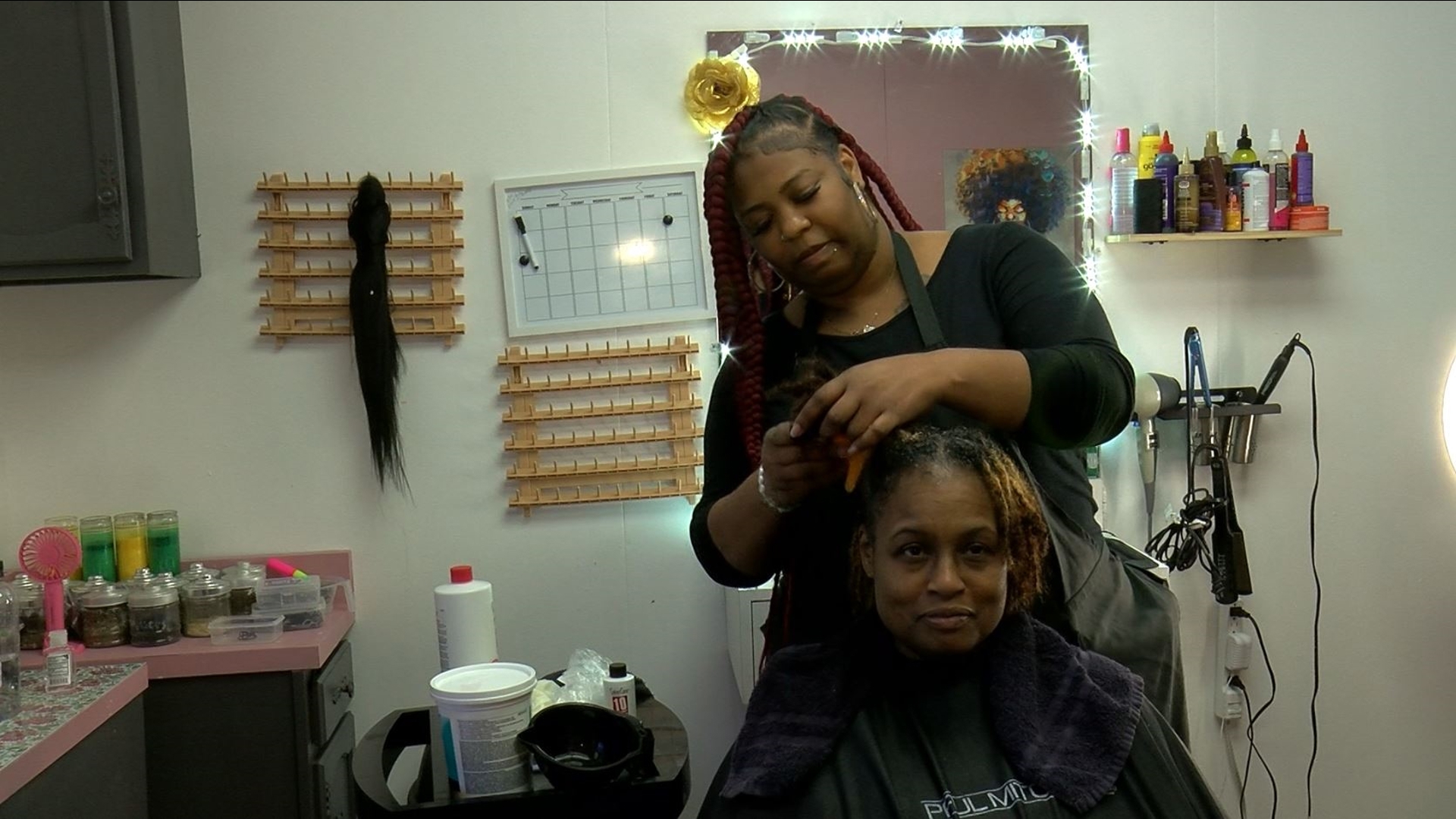 Toledo stylist teaching young women hair dressing business skills ...