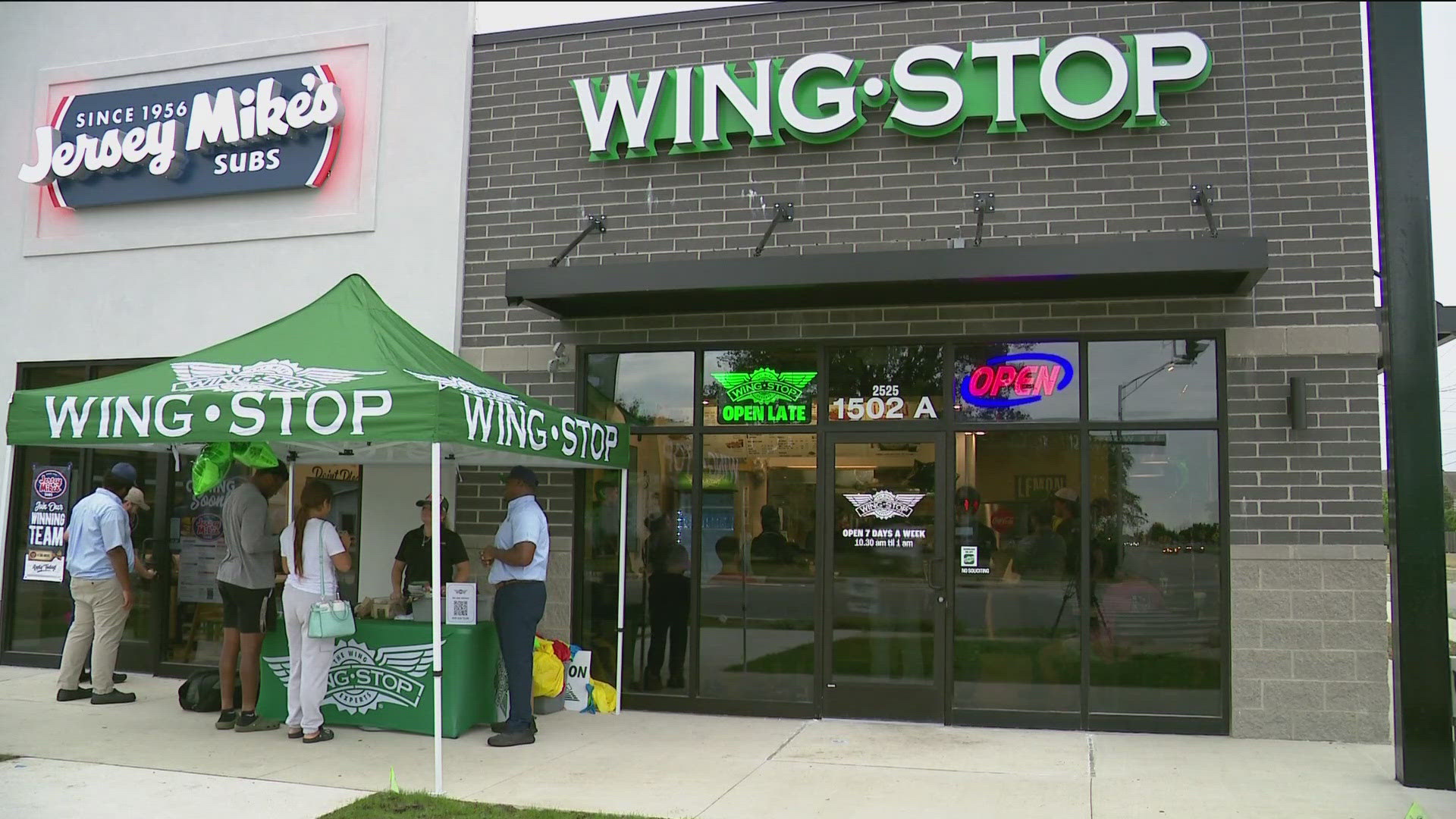 Wingstop opens 1st Wood County location; Jersey Mike's opening next ...
