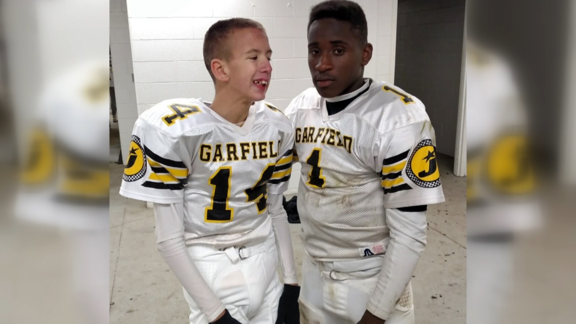 Waite's number one fan shines on senior night | wtol.com