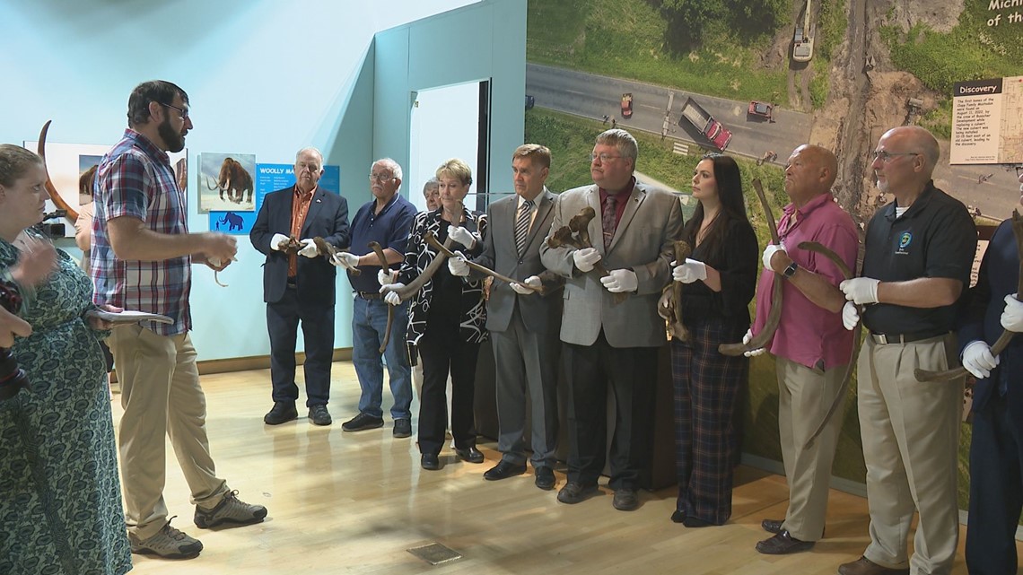 Mastodon bones discovered in Michigan now on display in museum | wtol.com