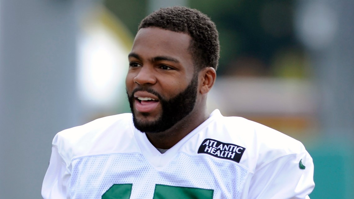 Former NFL player 'a hero' for saving a man during YMCA assault | wtol.com
